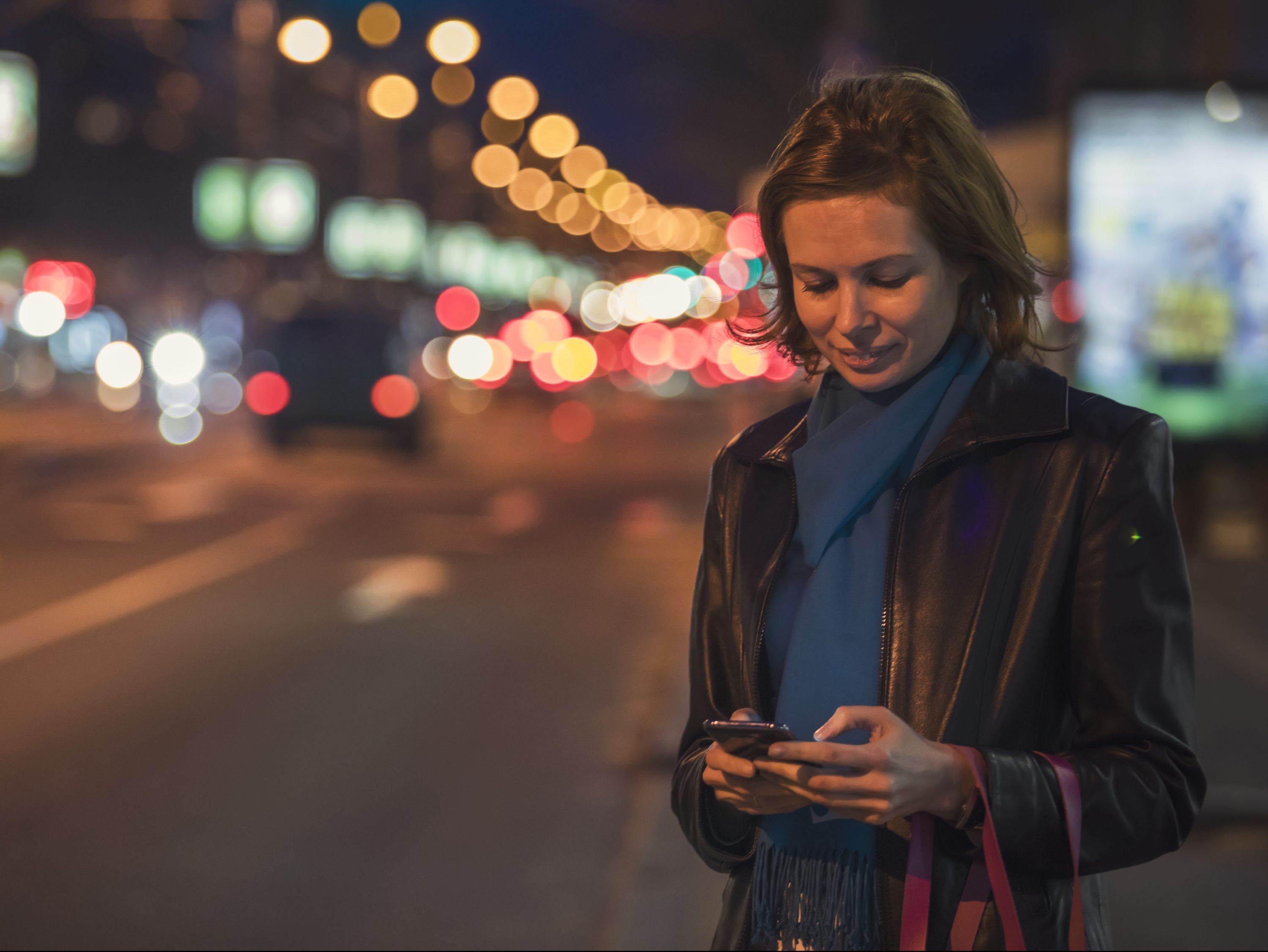 ASK AMY: After meeting on IG, they want to make it IRL | Toronto Sun