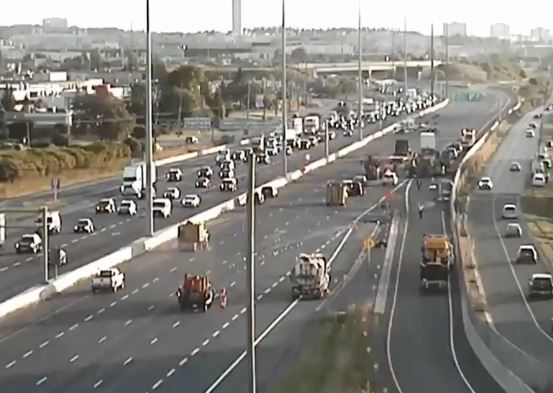 Woman killed in fiery multi-vehicle QEW crash | Toronto Sun