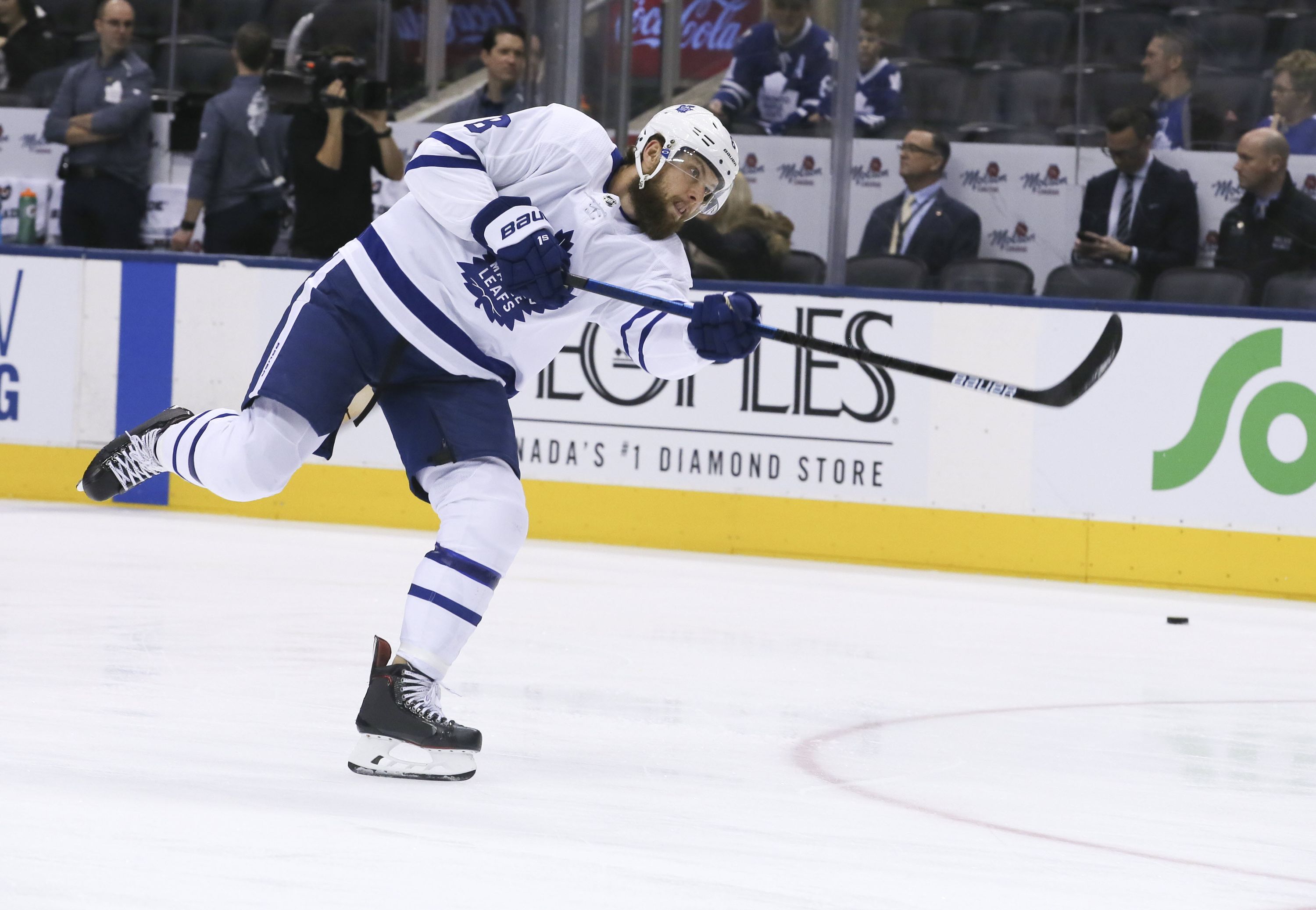 Muzzin buzzin' for full season with Maple Leafs | Toronto Sun