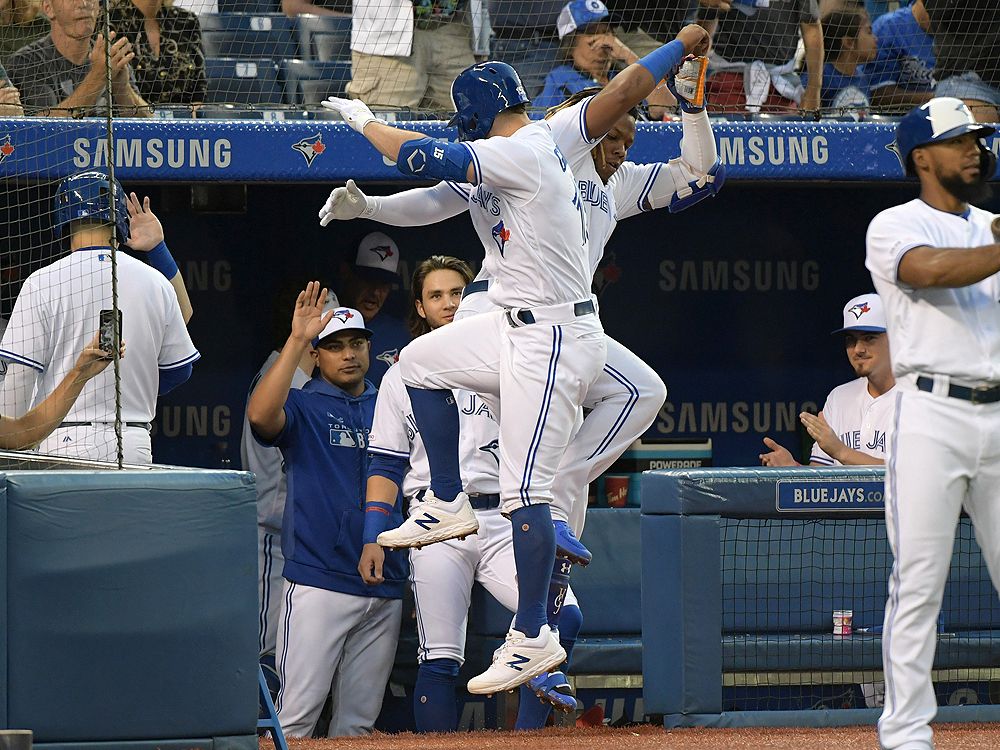 Vladdy Jr. makes like Pops Guerrero with latest home run in Jays win ...