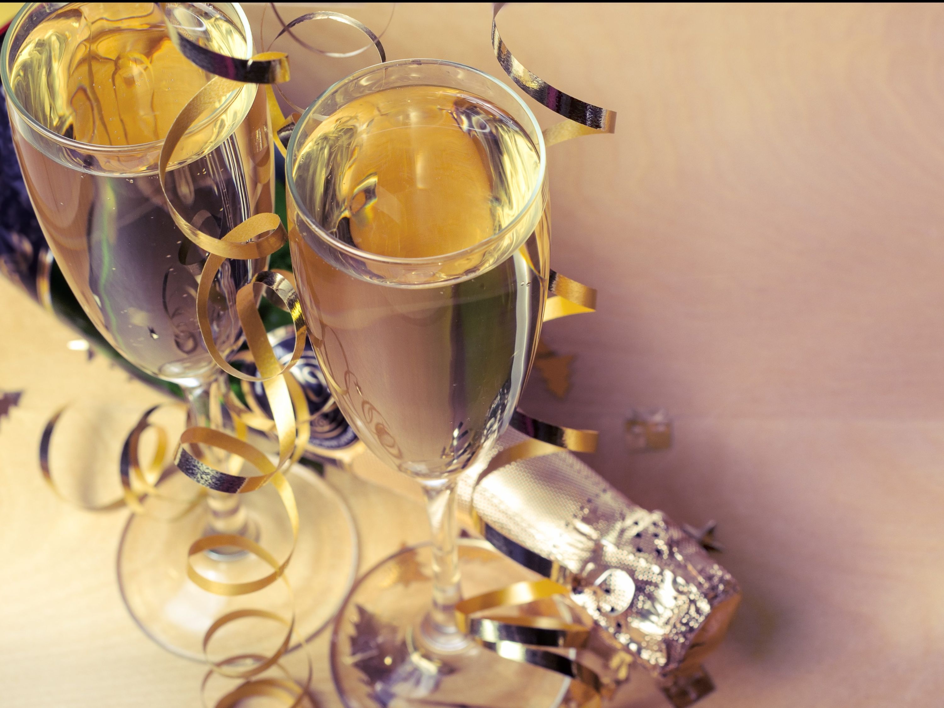 Toasting year's end with the perfect cocktail | Toronto Sun