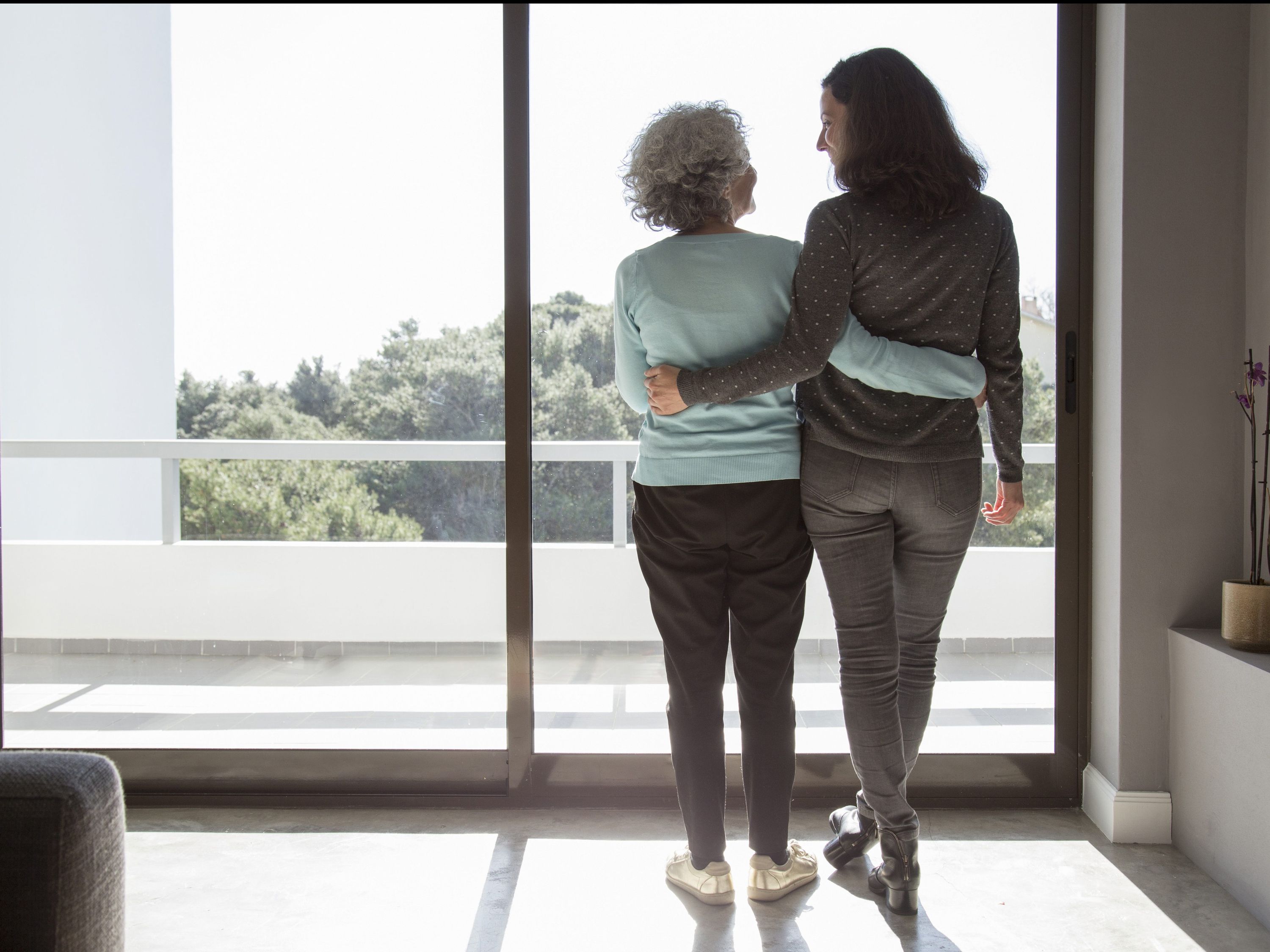 ASK AMY: Woman is both safe and stifled by loving mom | Toronto Sun