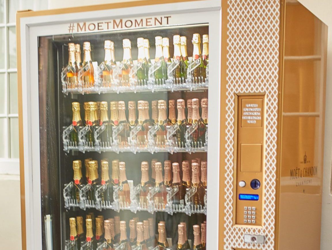 Chips, chocolate and ... champagne vending machines! | Toronto Sun