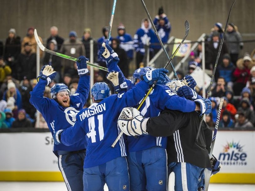 'THIS WAS AWESOME': Maple Leafs give their all at City Hall | Toronto Sun