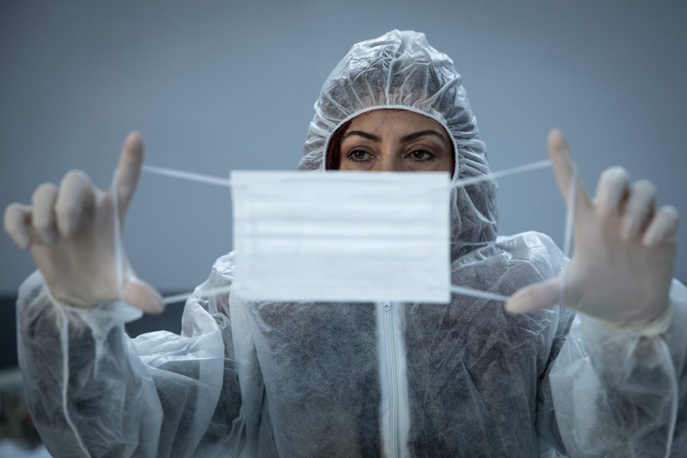 City takes delivery of 3-million surgical masks | Toronto Sun