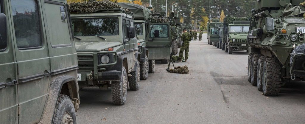 Troops, vehicles heading to CFB Borden to prep for COVID-19 battle ...