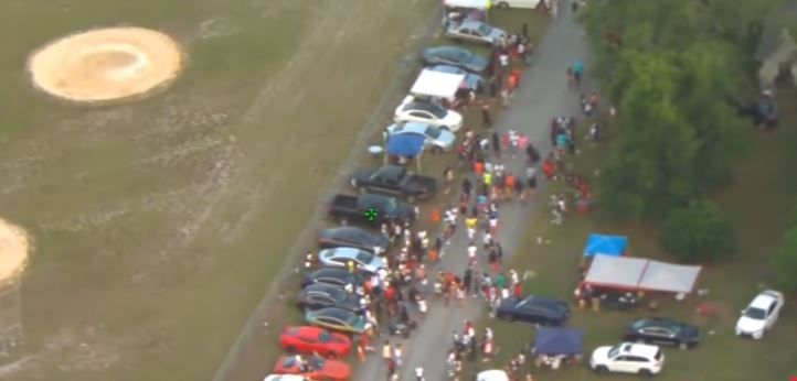 Florida block party gets wild | Toronto Sun