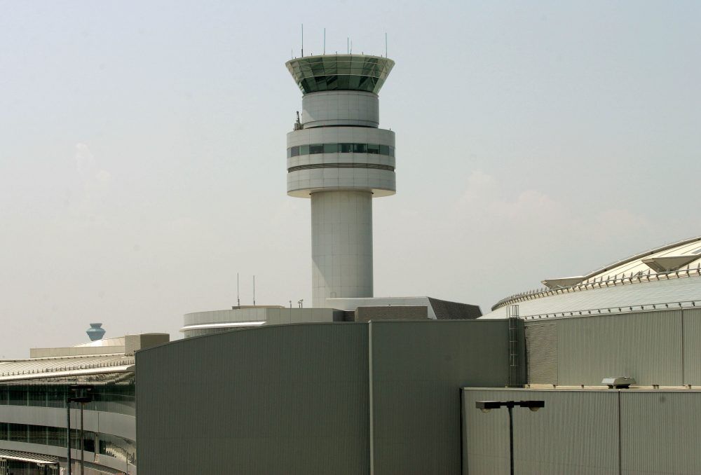 Airline pilots' union plans protest at Pearson International Airport ...