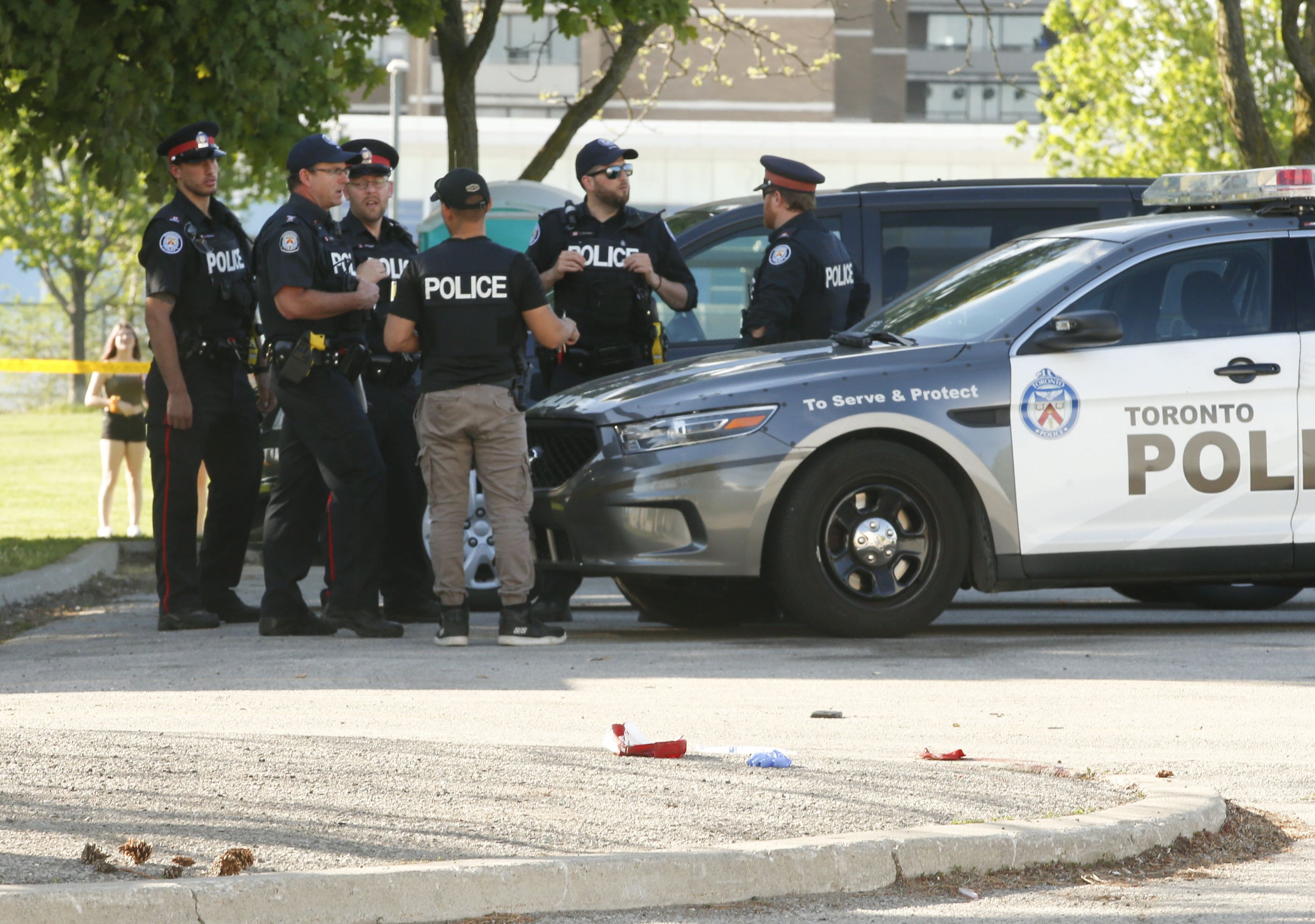 Man seriously injured in Danforth Village shooting | Toronto Sun