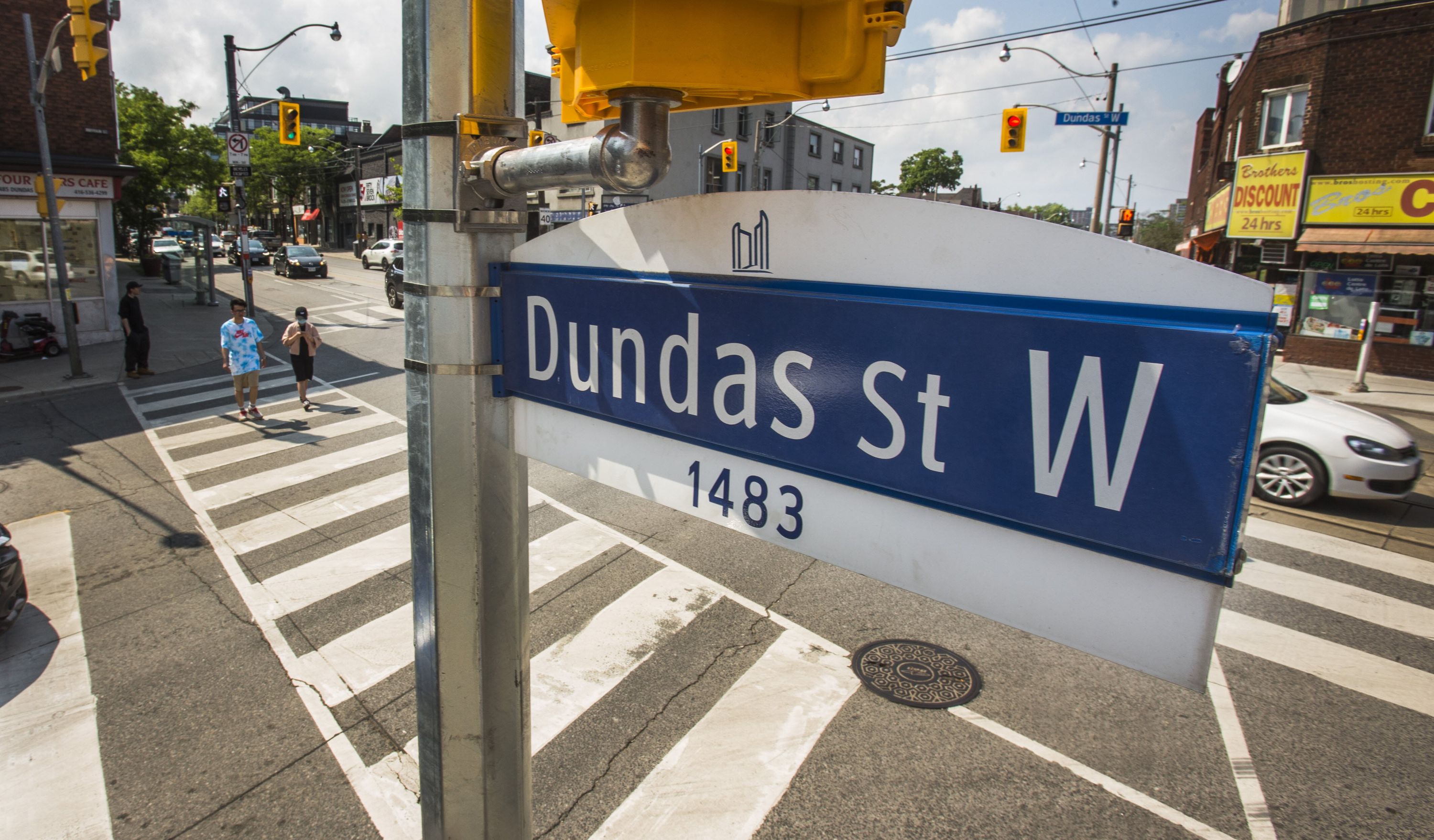 Toronto executive committee takes next step to renaming Dundas St ...