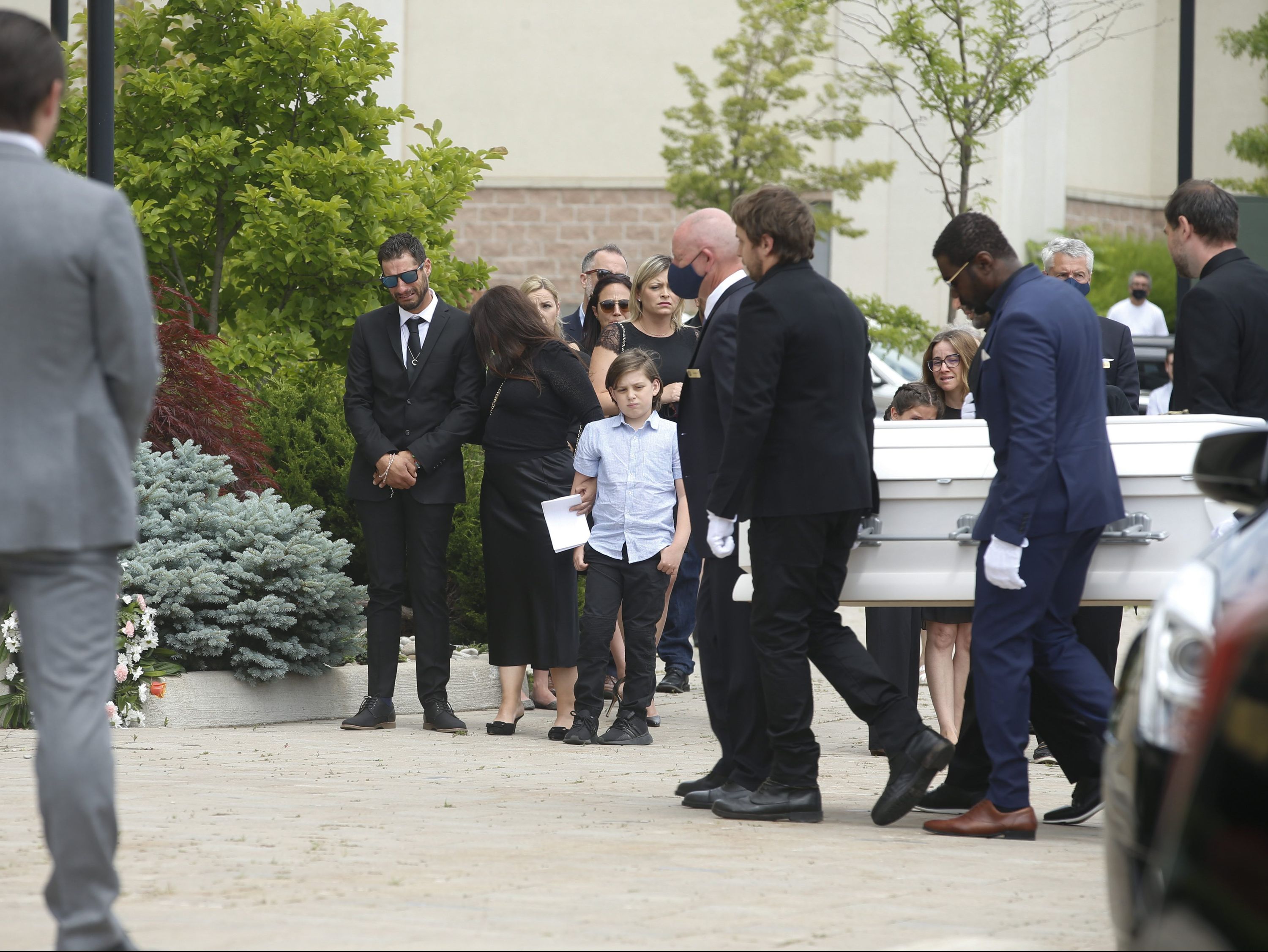 'LOVE FIERCELY': Ciasullo family says goodbye to Brampton crash victims ...