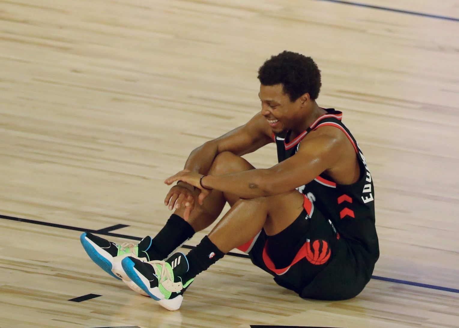 SIMMONS: Lowry takes your breath away in last second win for Raptors ...