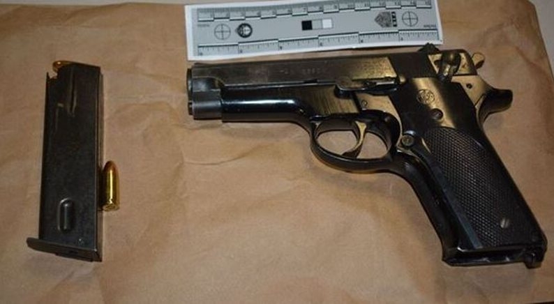 CRIME SCENE: Cops seize loaded gun in routine stop | Toronto Sun