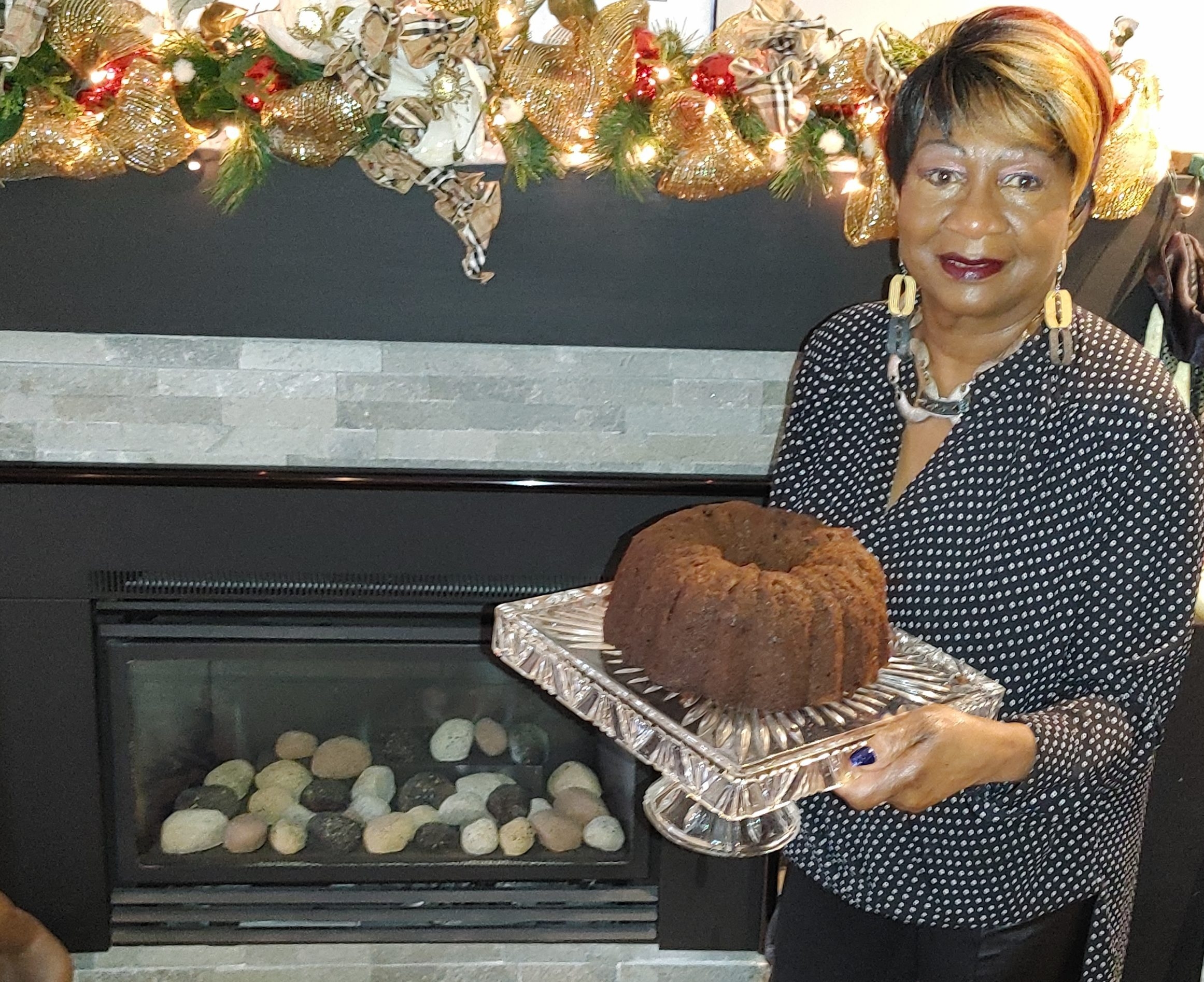 The story of Mary and her famous Christmas Cake | Toronto Sun