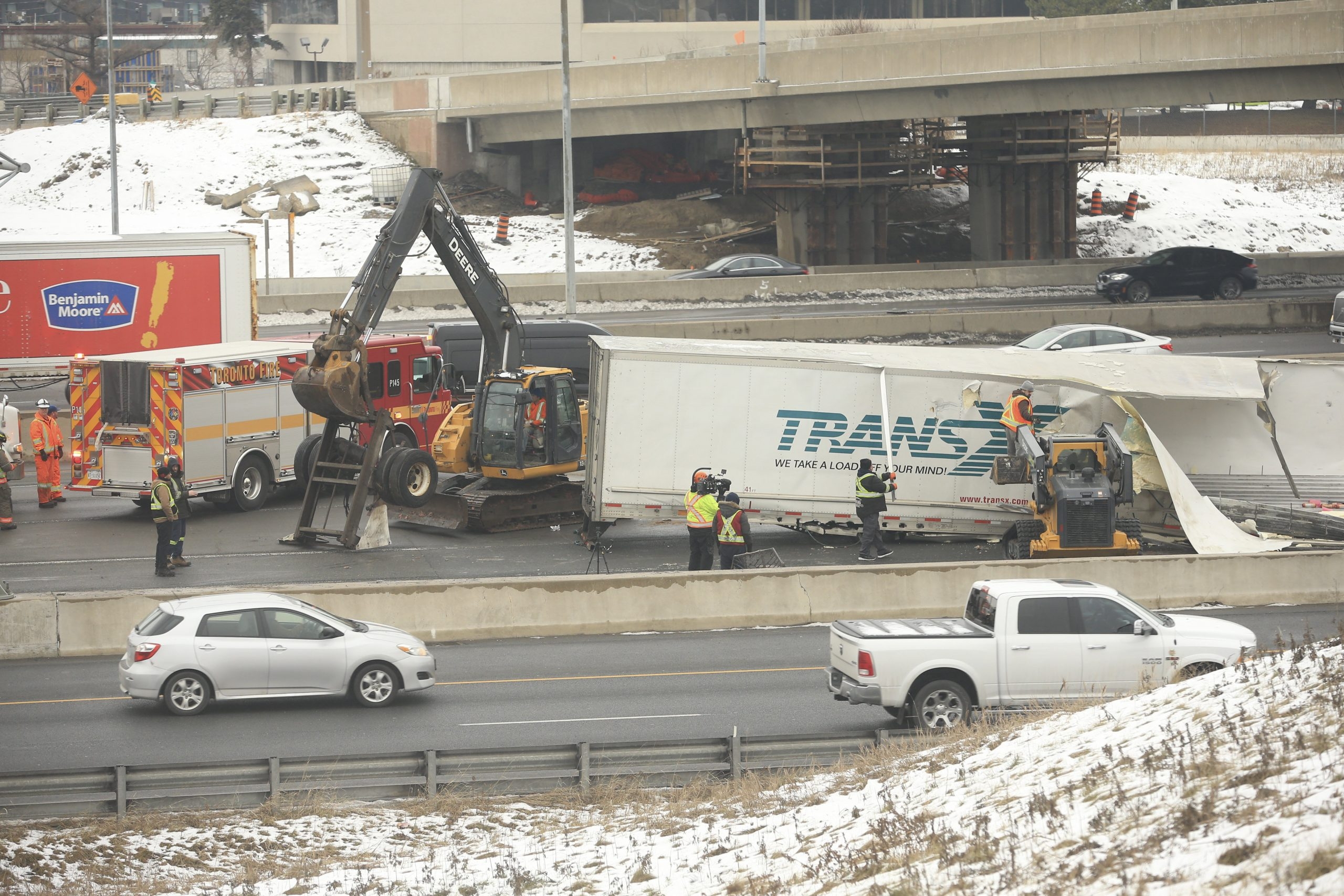 Highway 401 Reopens At Allen Rd After Transport Truck Crash Toronto Sun