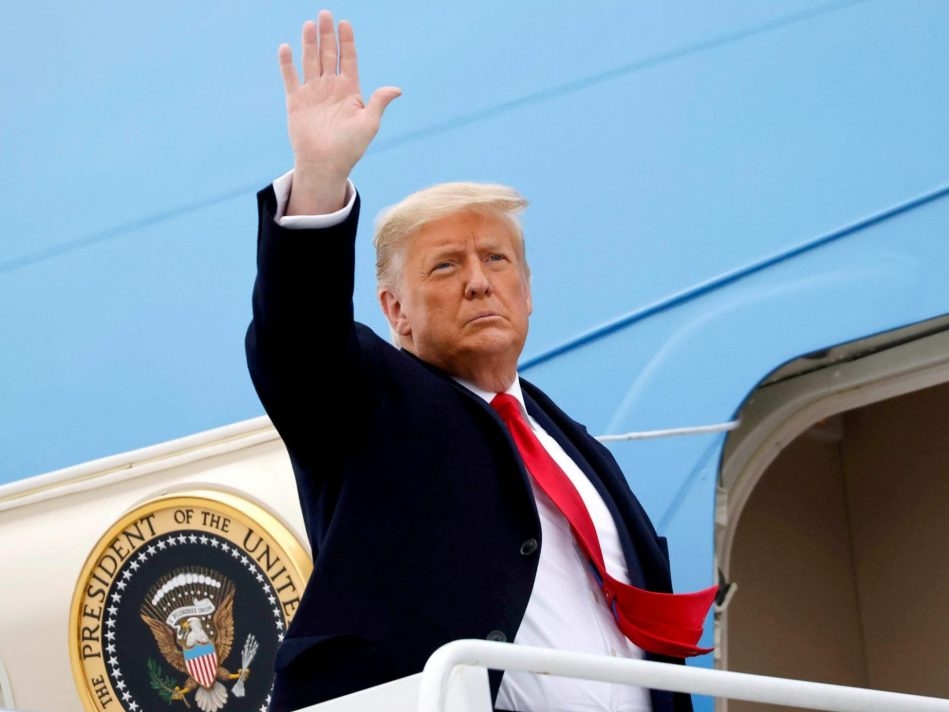 TRUMP'S FINAL DAYS: Aides struggle to contain angry, isolated president ...