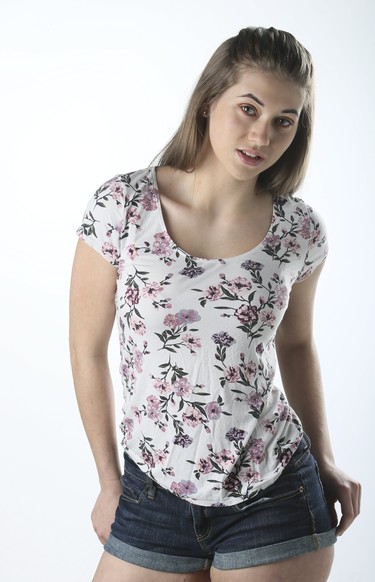 Sunshine Girl Lindsay Toronto Sun