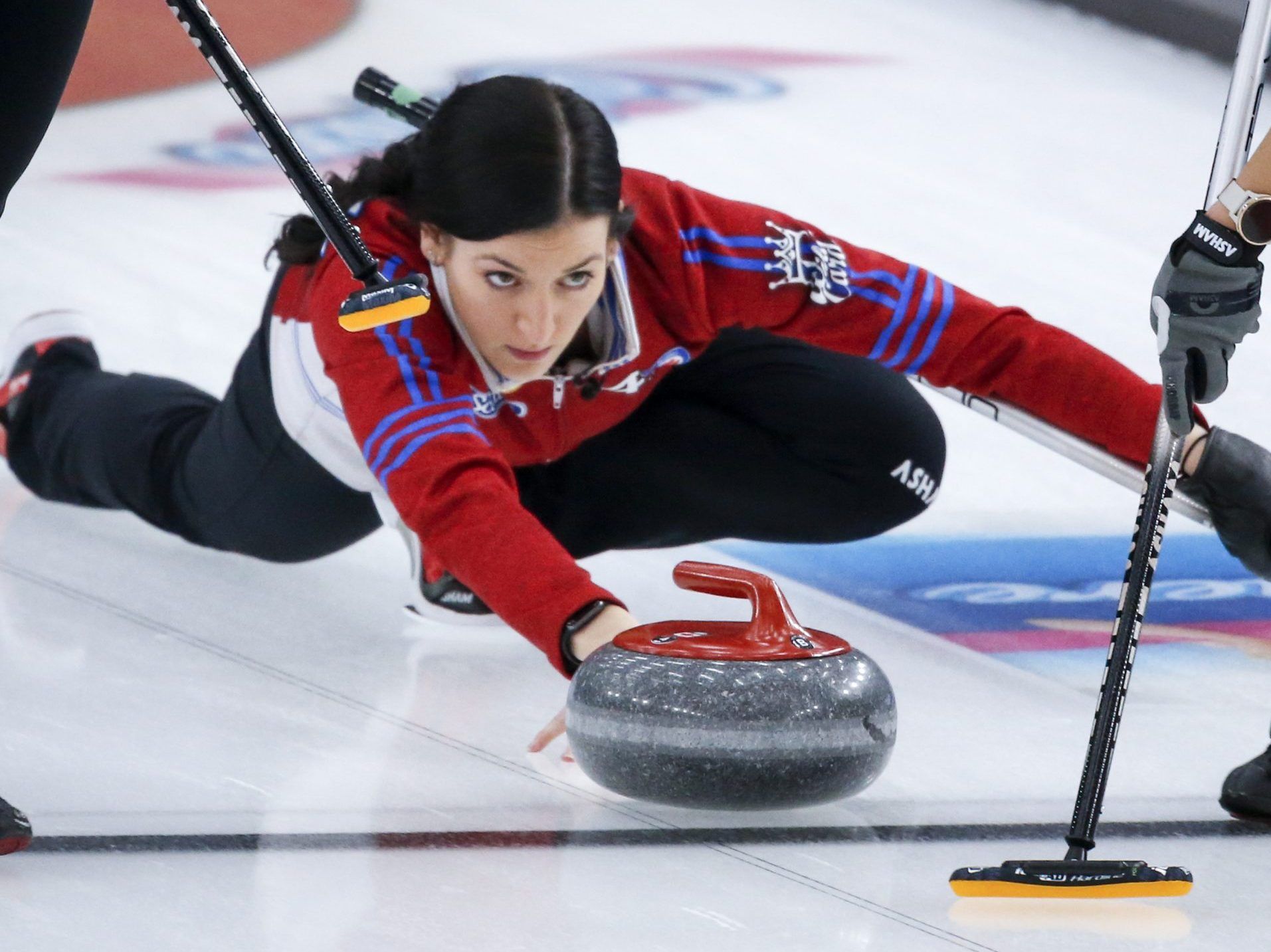 Scotties rookie Beth Peterson closes in on championship round after ...