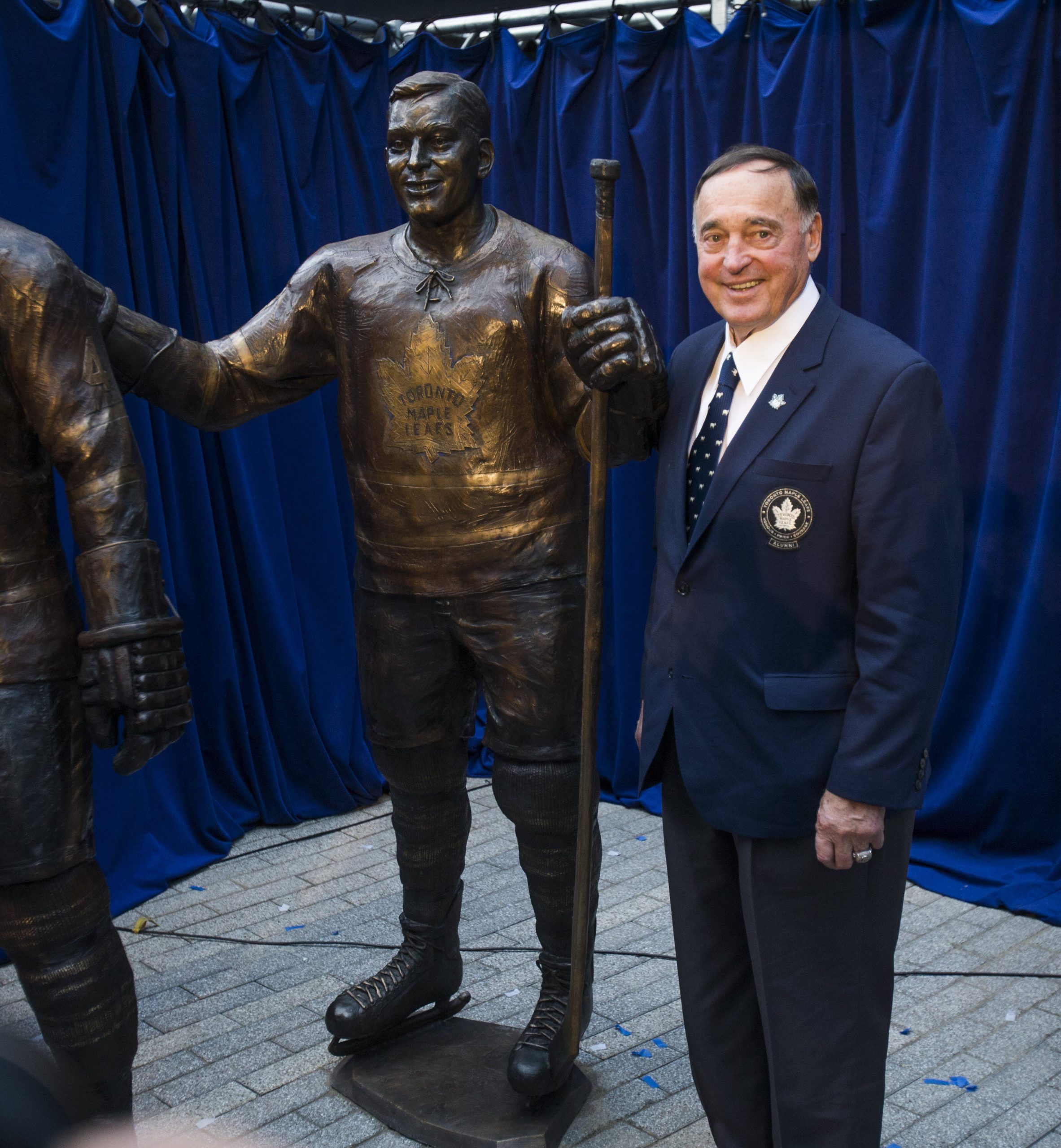 SIMMONS: A rare glimpse into the remarkable life of Frank Mahovlich ...
