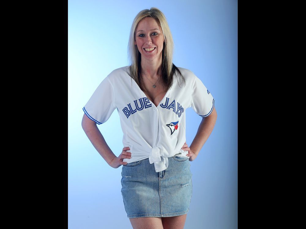 SUNshine Girl Crystal | Toronto Sun