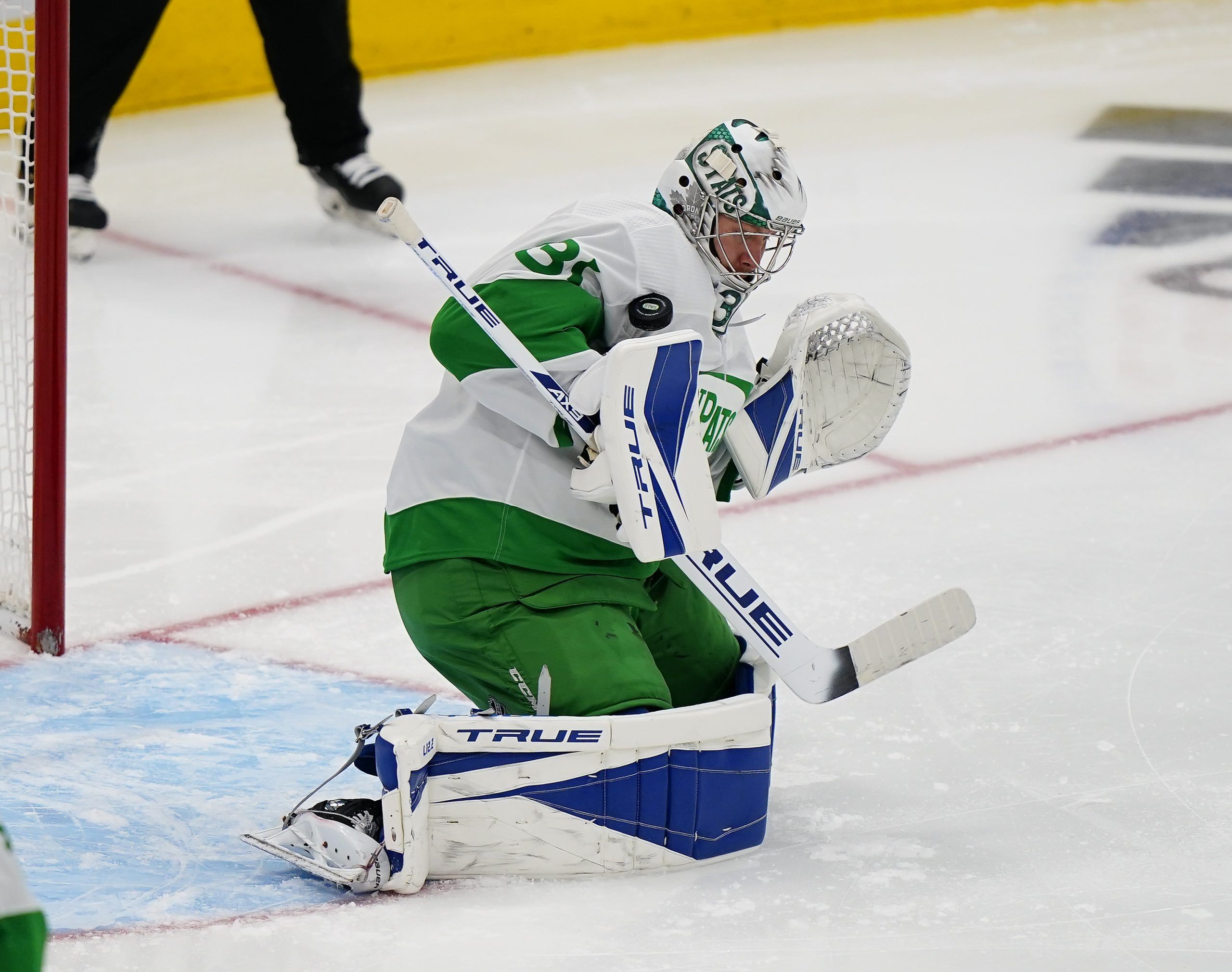 Andersen struggles, Leafs lose to Flames | Toronto Sun