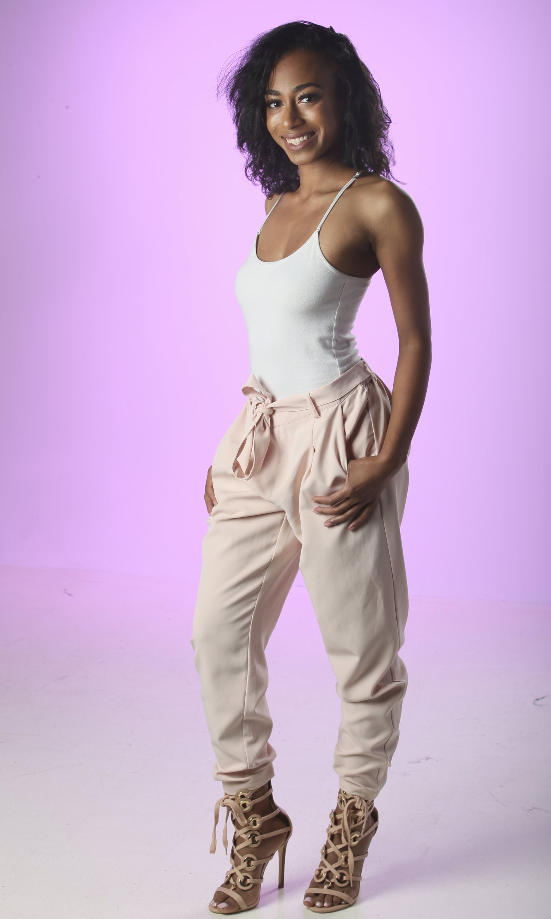 SUNshine Girl Kiara | Toronto Sun