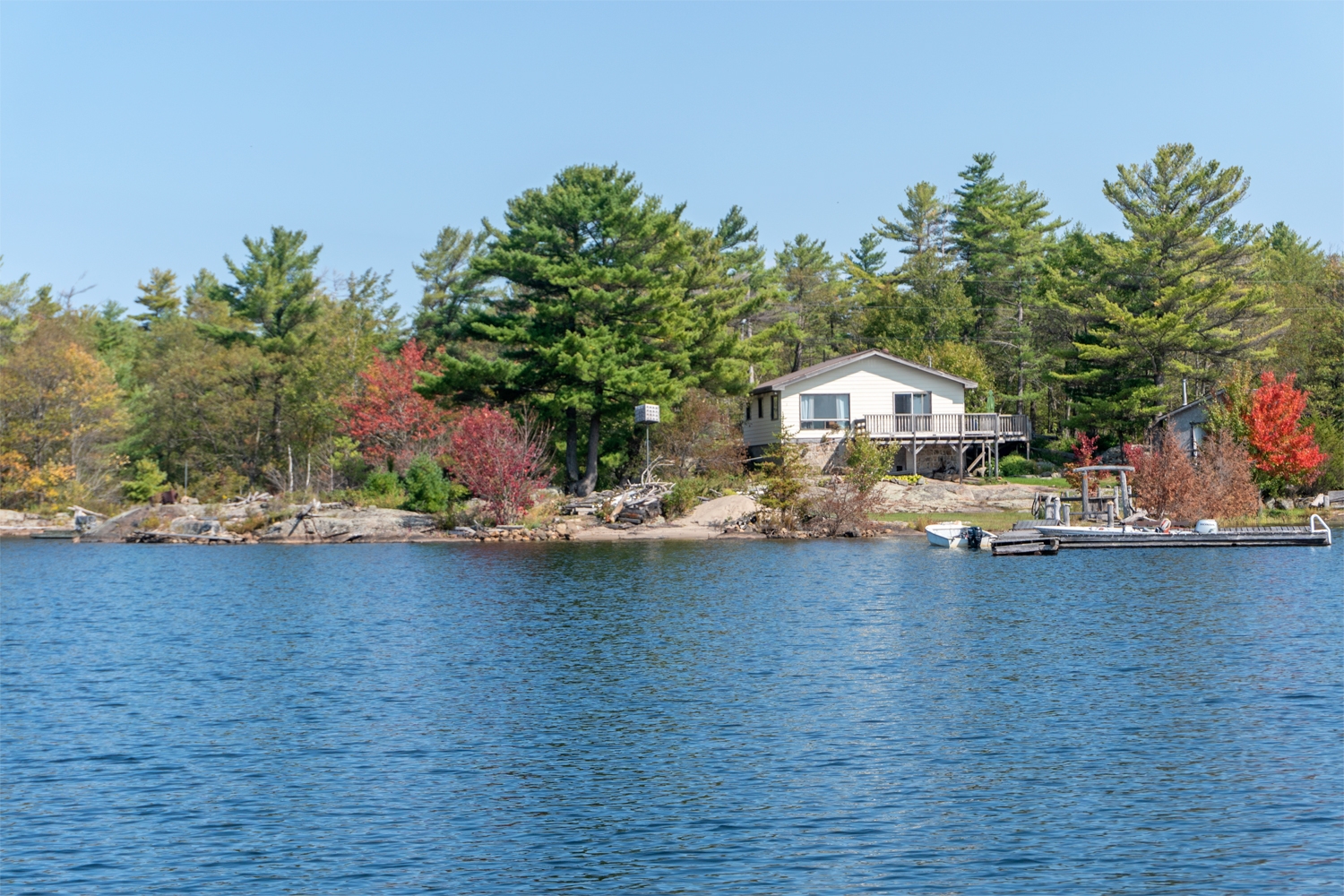 Cottage country 'frenzy' continues | Toronto Sun