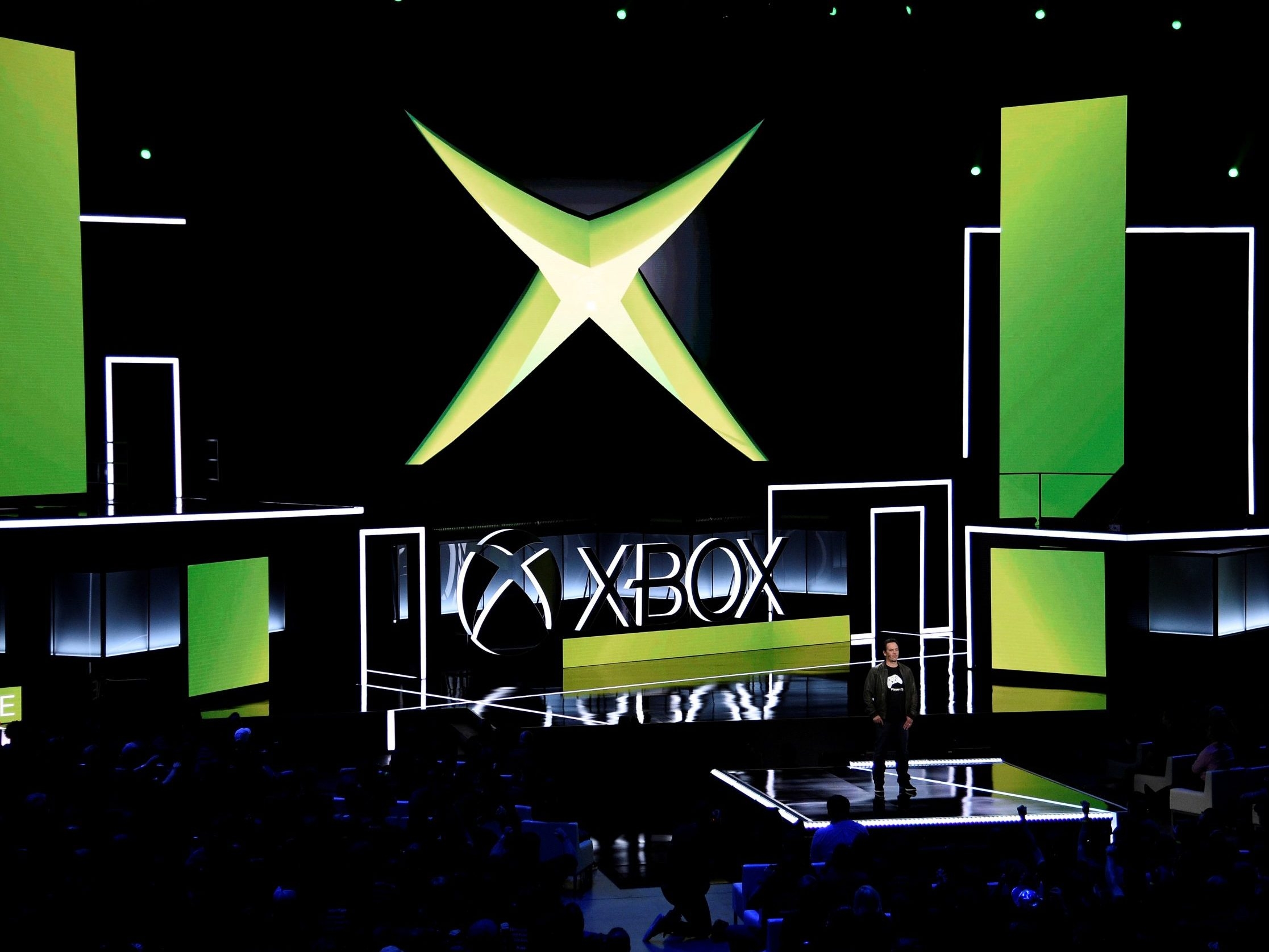 Microsoft to test Xbox cloud gaming on PCs, Apple mobile devices ...