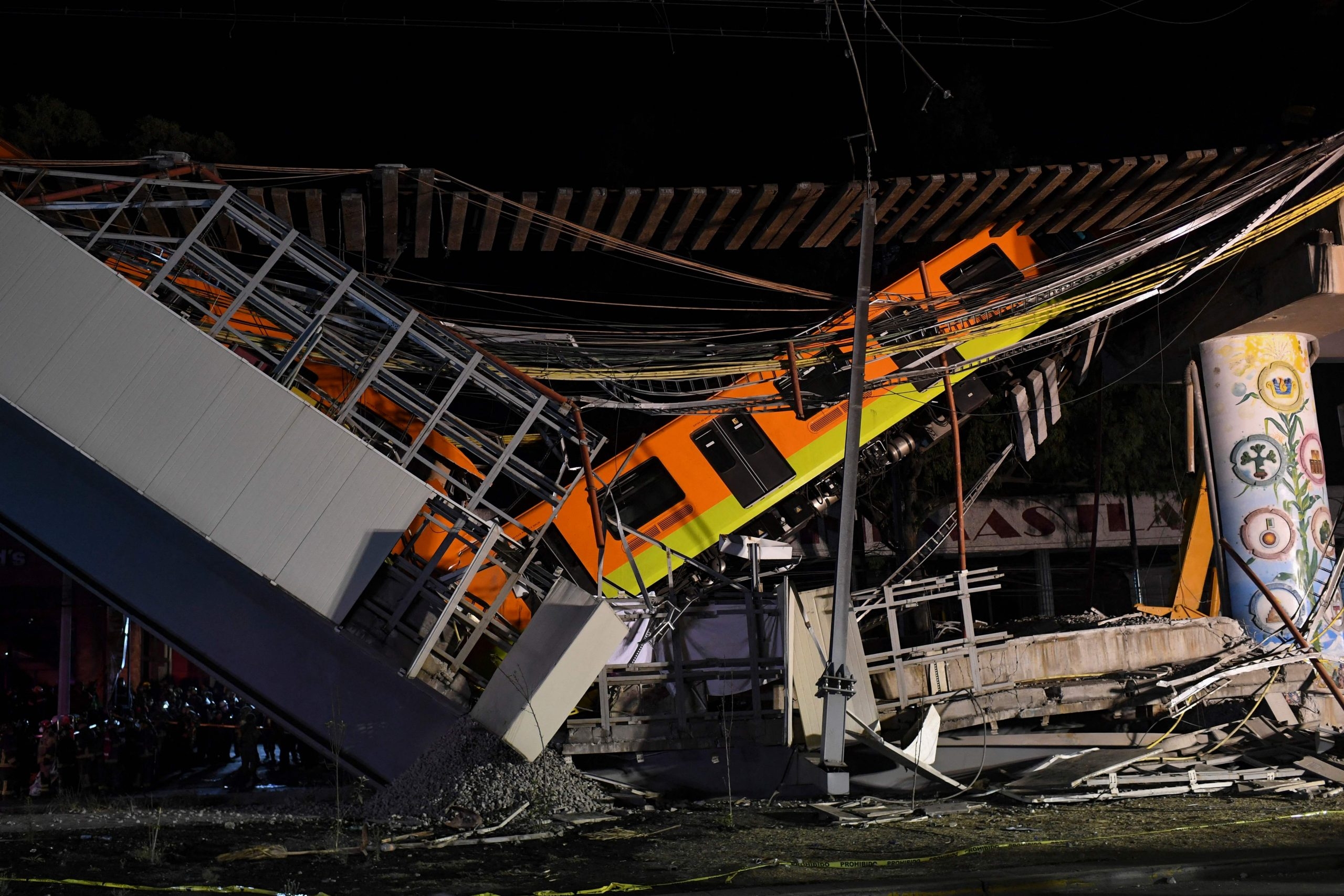 (PHOTOS) Deadly Mexico City rail collapse | Toronto Sun