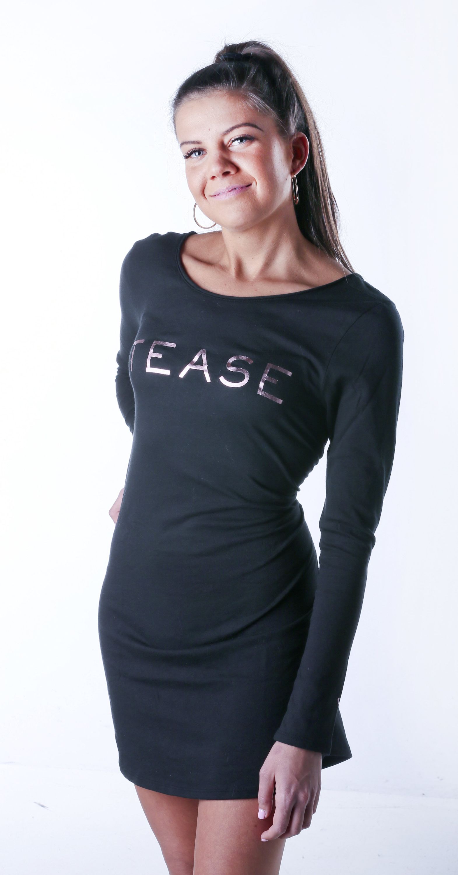 SUNshine Girl Hillary | Toronto Sun