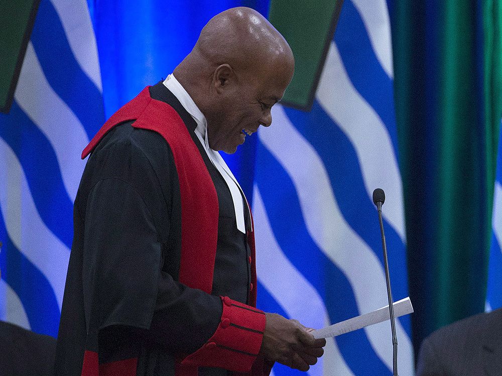 Retired Black judge out for walk wrongfully detained by Vancouver cops ...