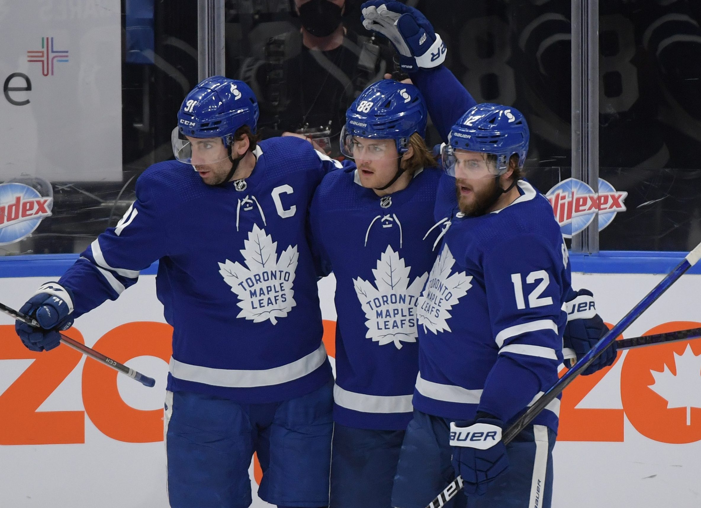 Injured Tavares visits Maple Leafs for first time since injury ...