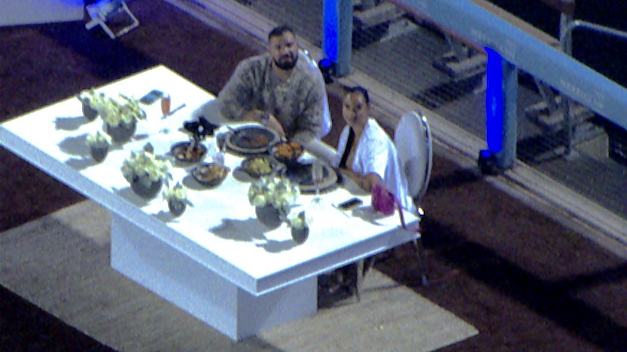 Drake enjoys dinner date at empty Dodger Stadium | Toronto Sun
