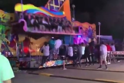 WATCH: Bystanders rush to stabilize rocking midway ride | Toronto Sun