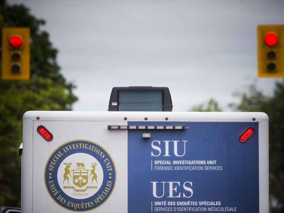 SIU clears Toronto cops after two men injured in fall from balcony ...