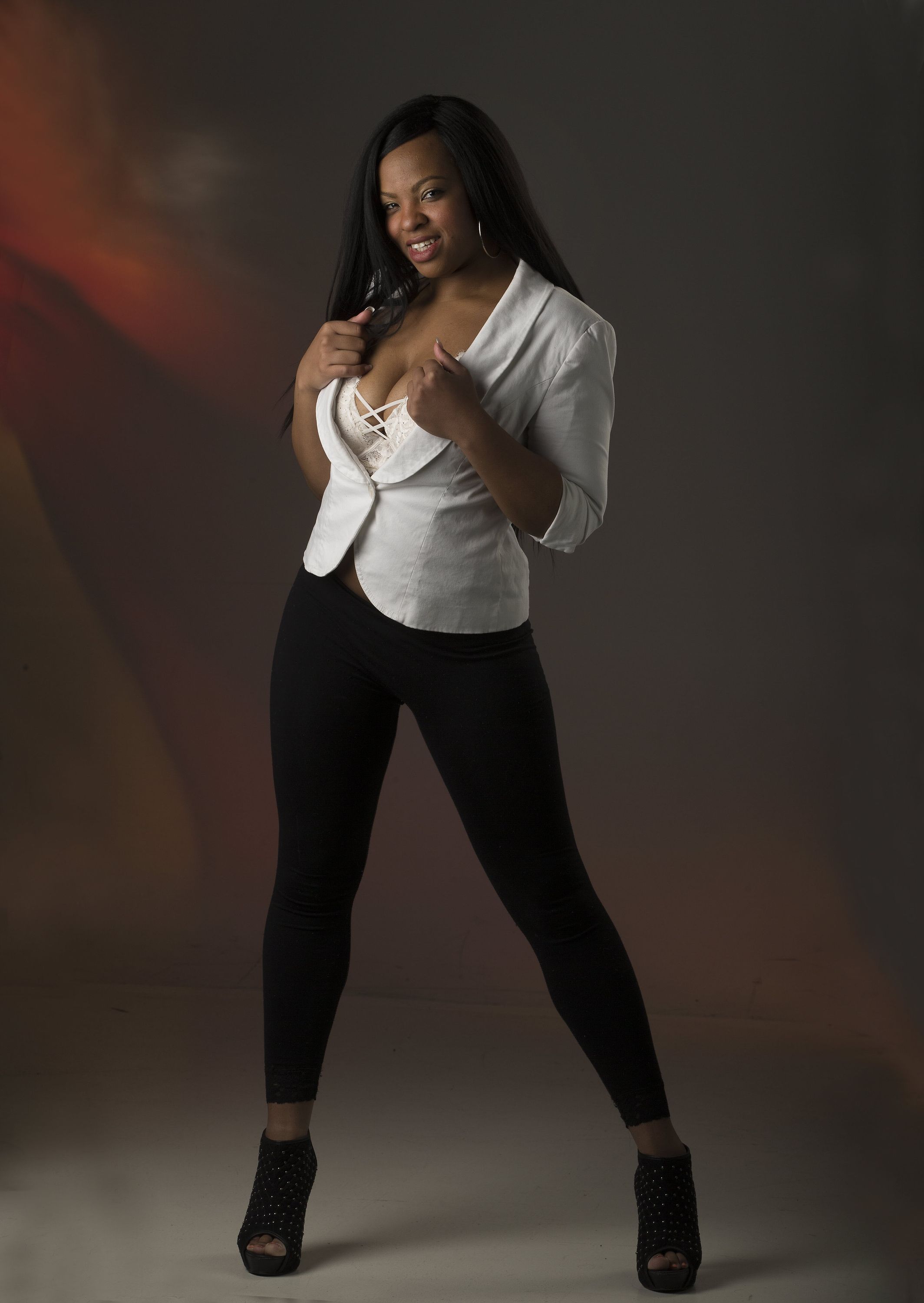 SUNshine Girl CeCe | Toronto Sun