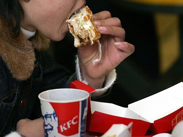 U.K. woman dislocated jaw while eating KFC chicken sandwich | Toronto Sun