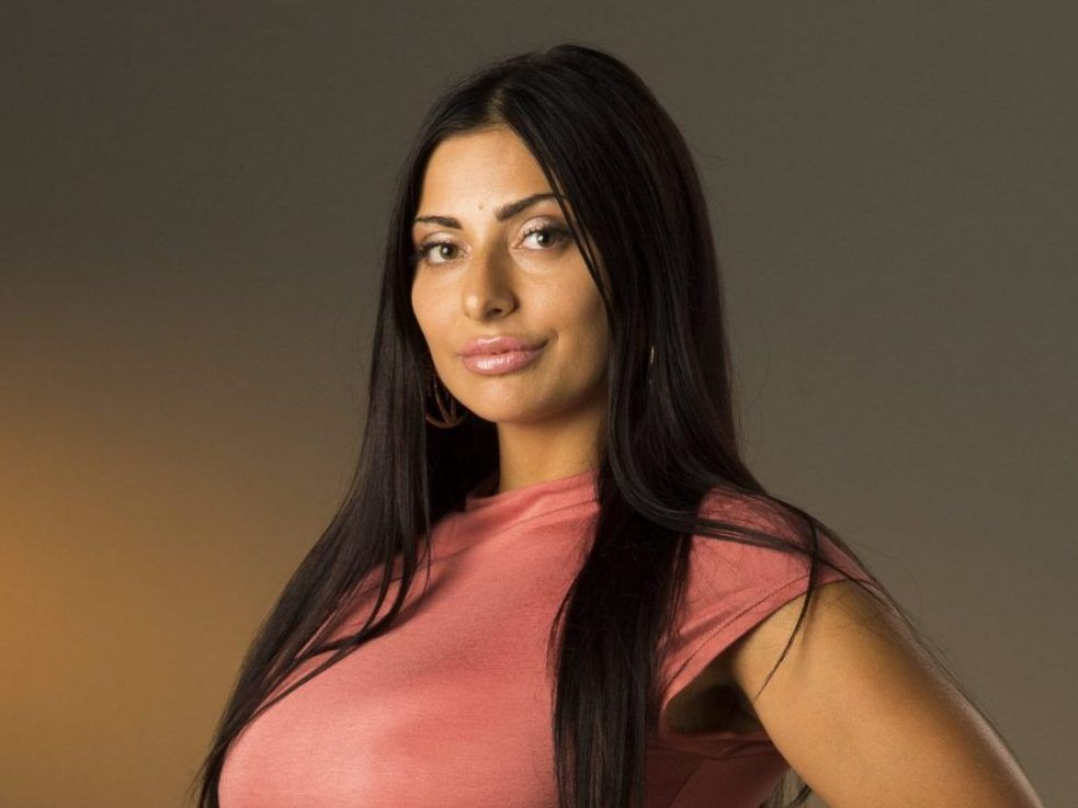 SUNshine Girl Nicolette | Toronto Sun