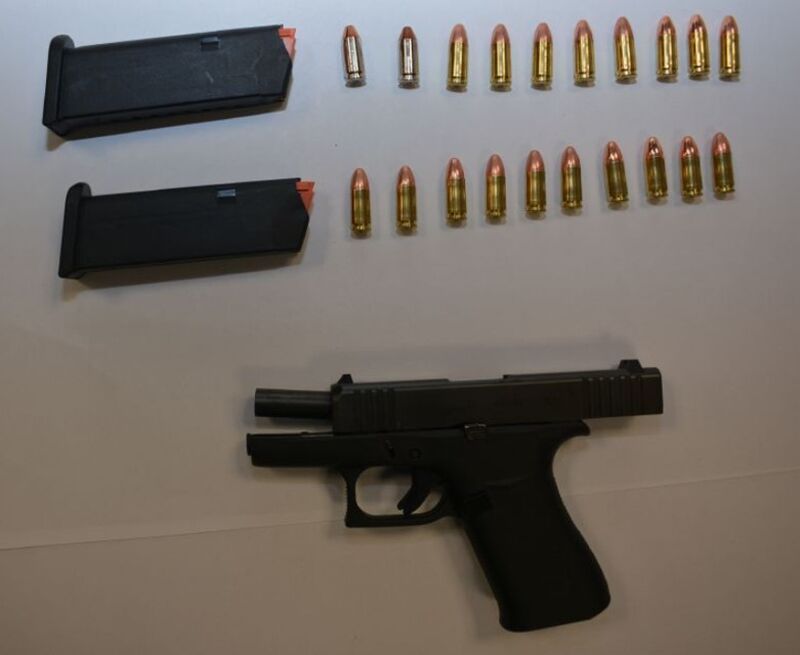 Man allegedly carried loaded Glock downtown: Cops | Toronto Sun