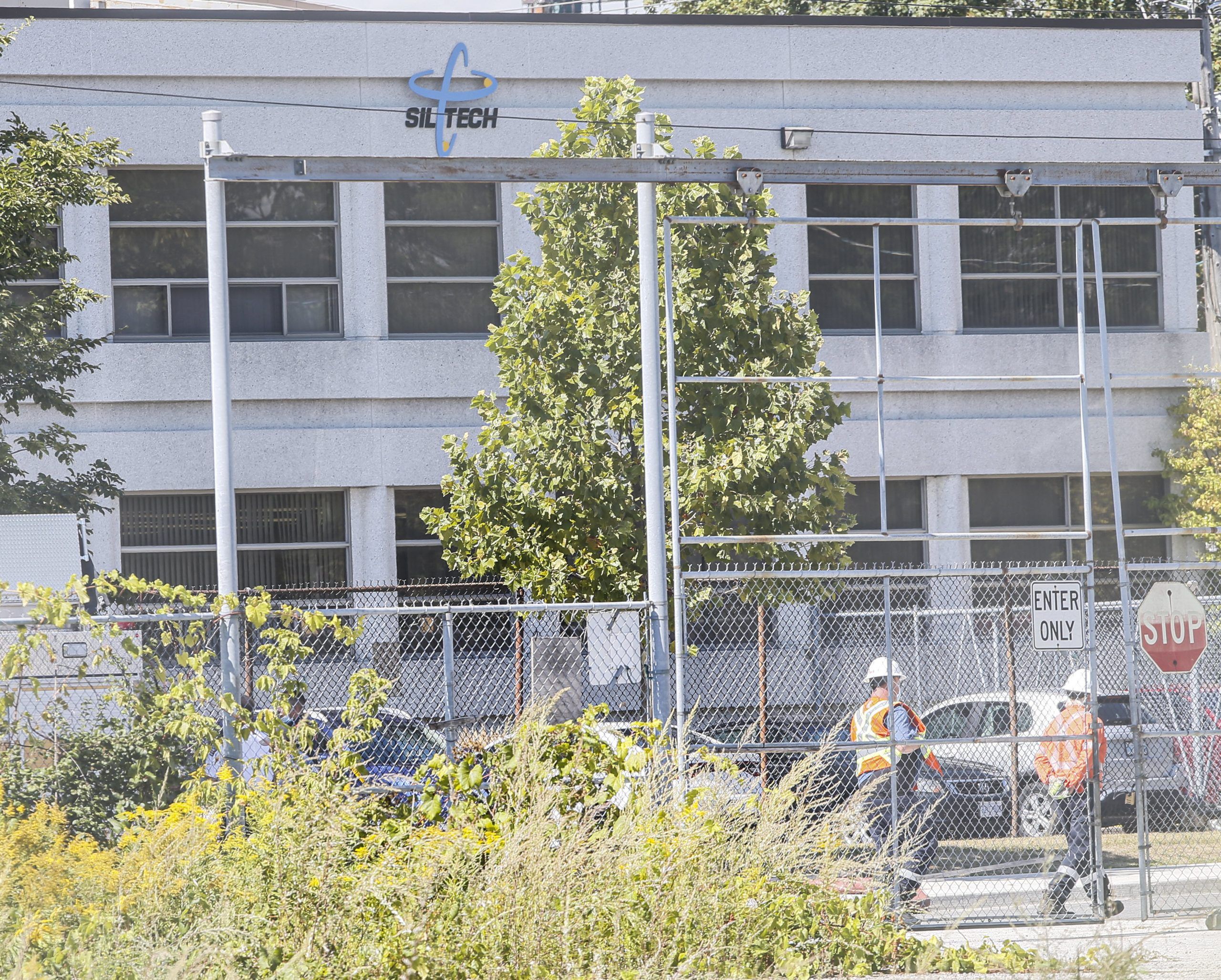 One dead, one injured in explosion at Toronto chemical plant | Toronto Sun