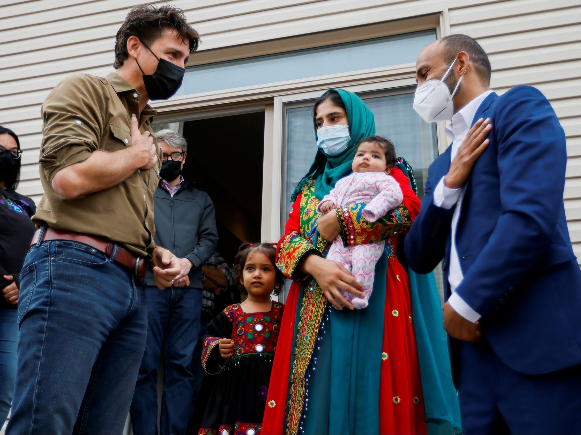 Trudeau marks start of Thanksgiving holiday by meeting Afghan refugee ...