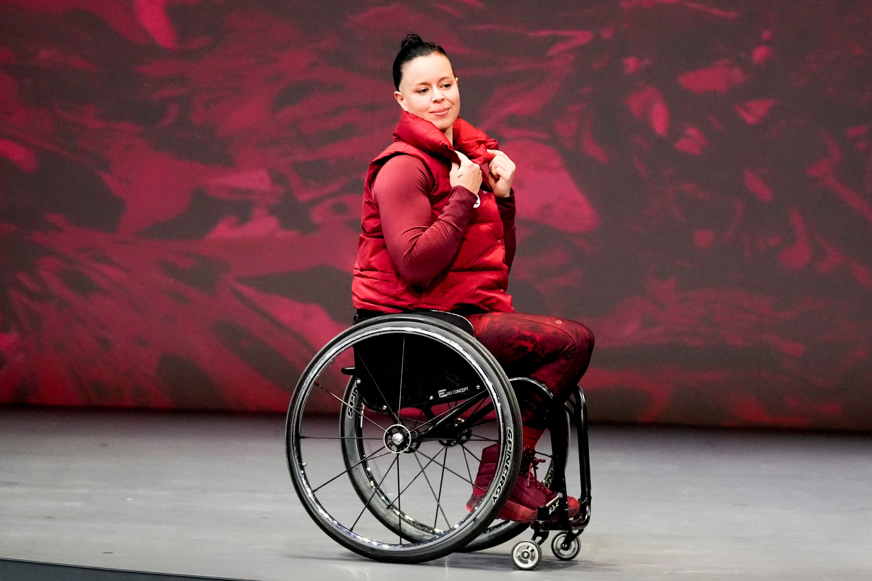 (PHOTOS) Team Canada gear by Lululemon for Beijing Olympics | Toronto Sun