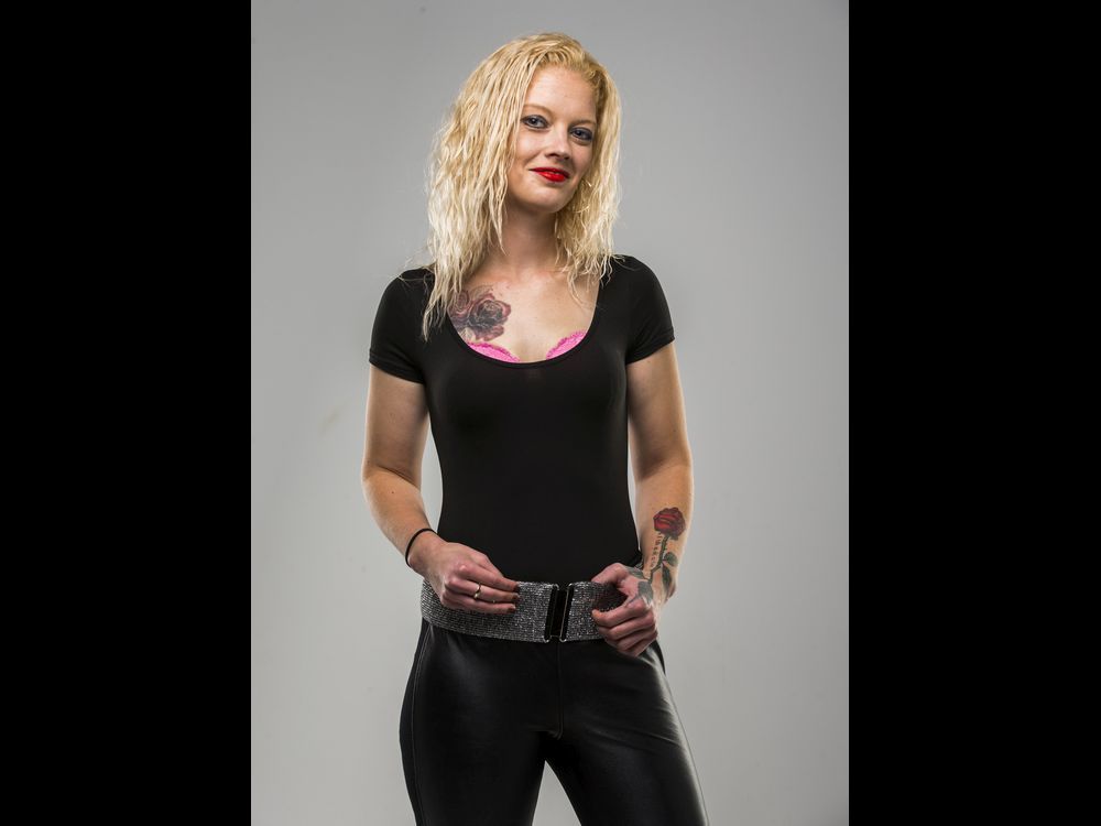 SUNshine Girl Hillary | Toronto Sun