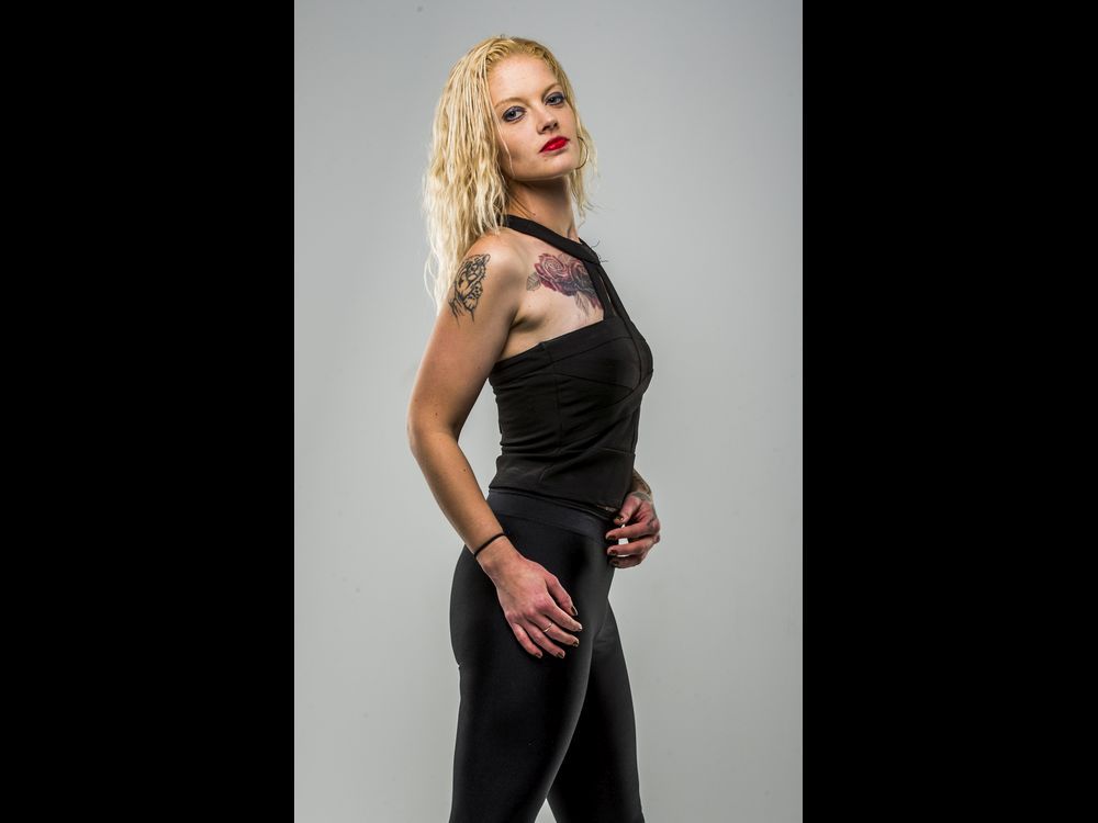 SUNshine Girl Hillary | Toronto Sun