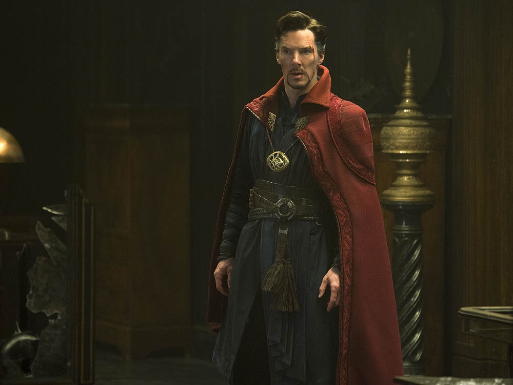 Cast of Doctor Strange sequel brought back for extensive reshoots ...