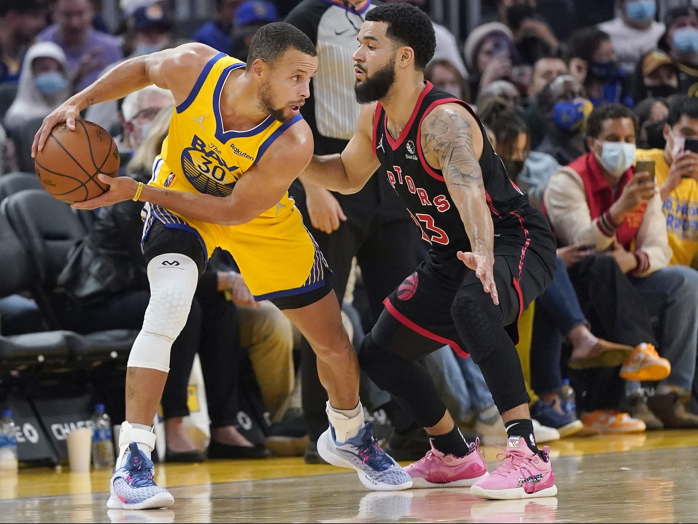 Raptors handle Curry, but it's the other Warriors that beat them ...