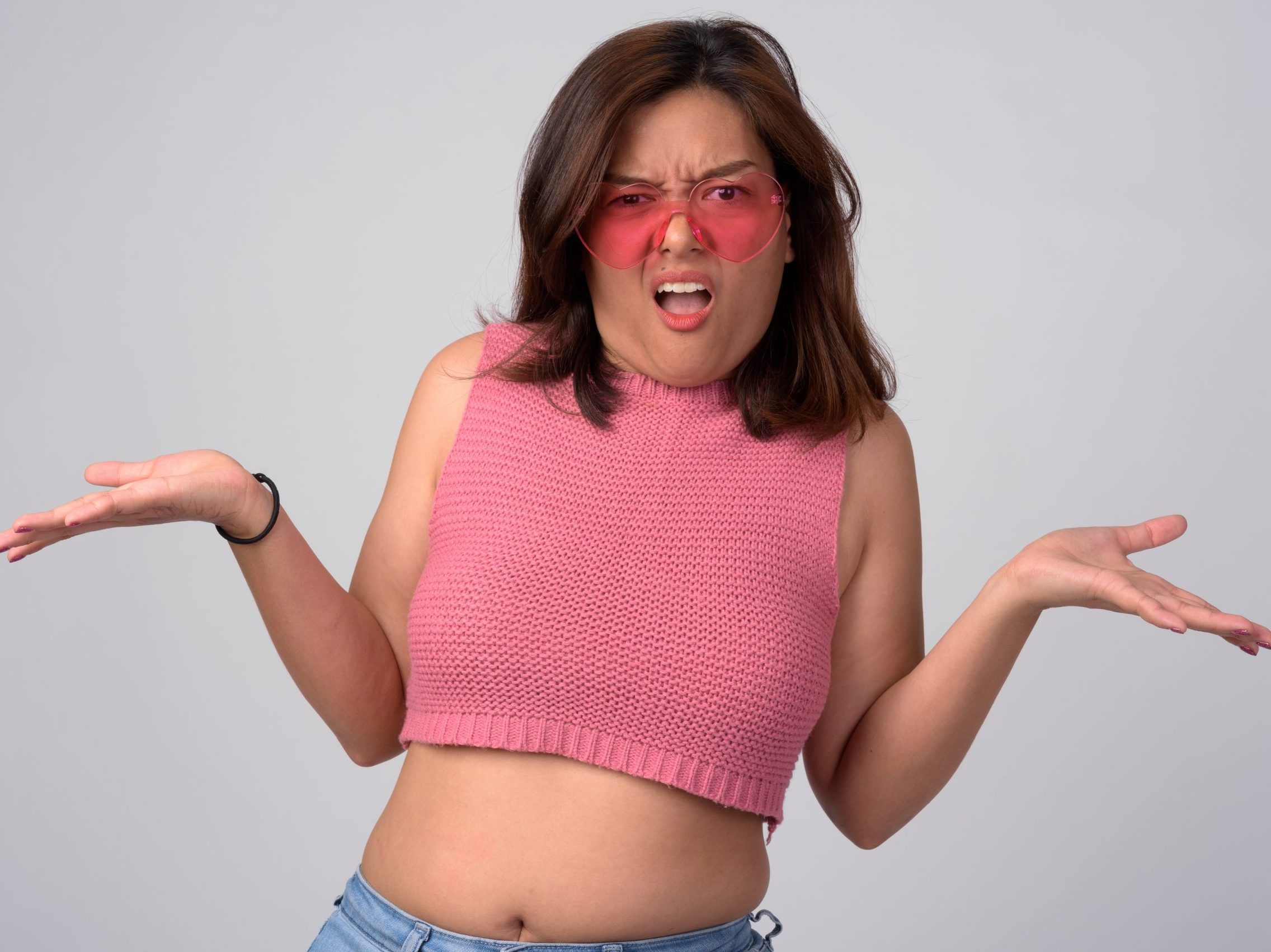 ASK AMY: Proud papa wants to stop crop top | Toronto Sun