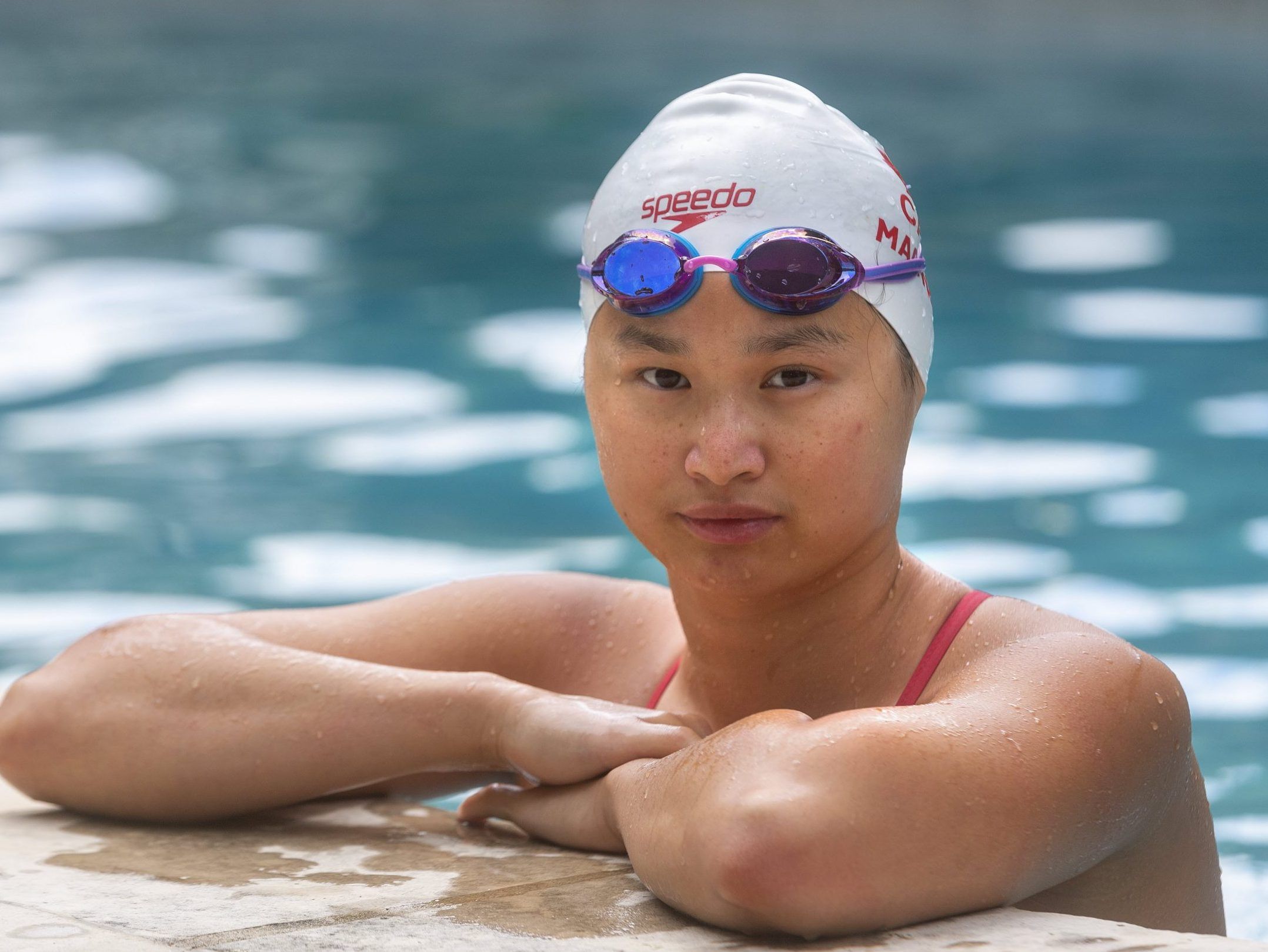 Maggie MacNeil sets 50m backstroke world record | Toronto Sun