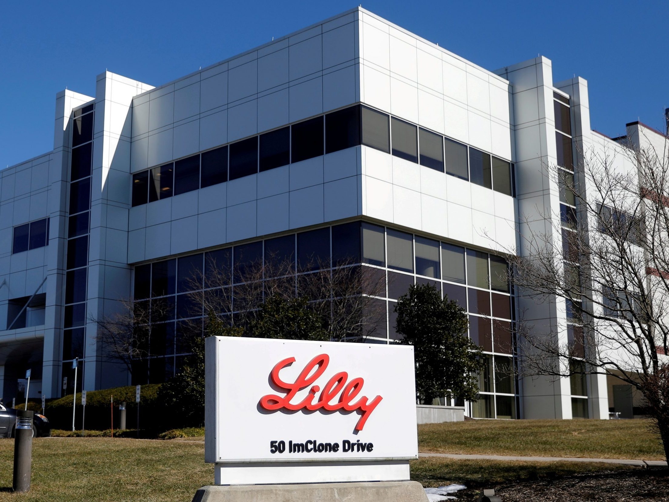 WHO recommends Eli Lilly, GSK-Vir's drugs, widening COVID-19 treatment ...