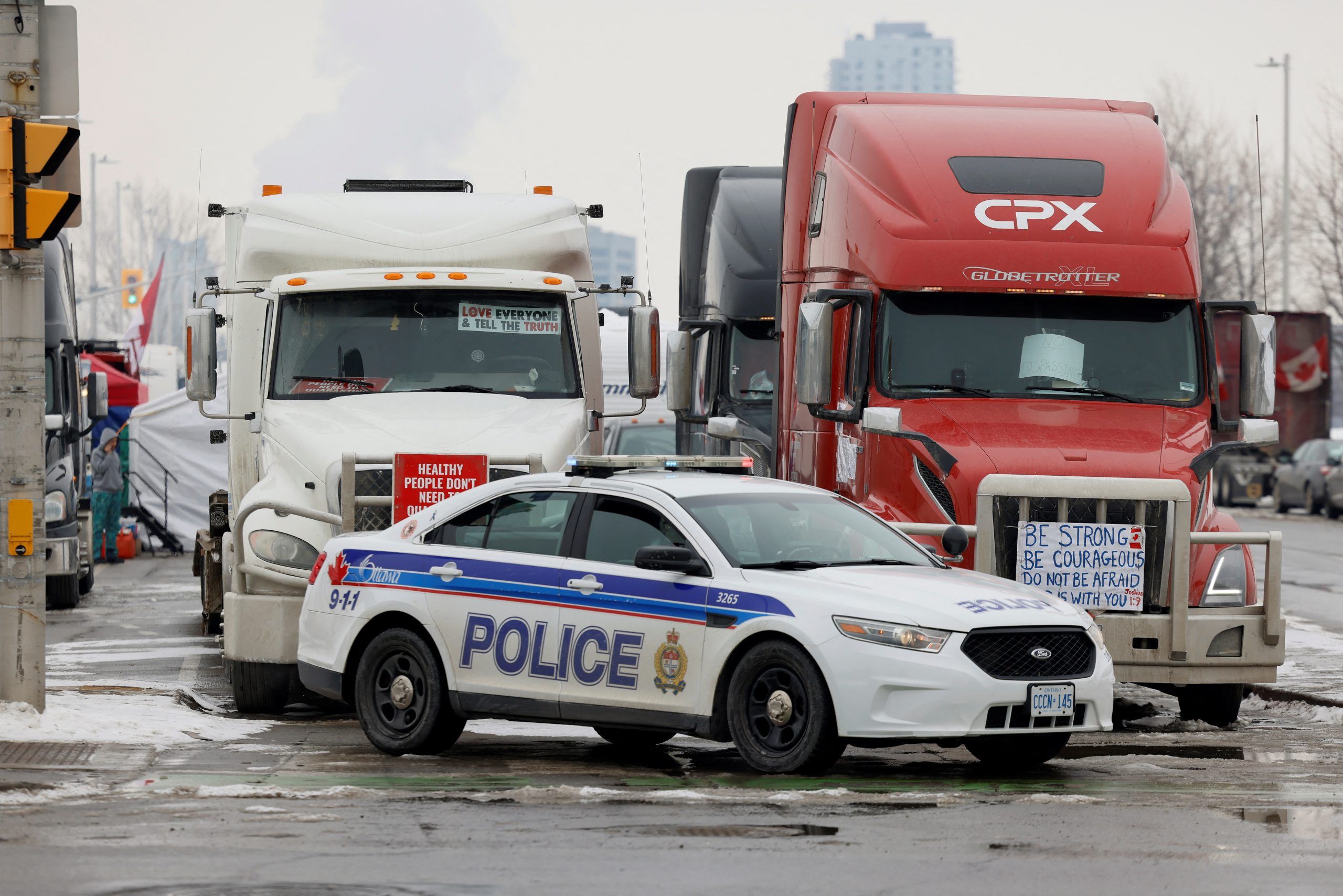 Tow-truck companies refuse to haul away trucks gridlocking Ottawa ...